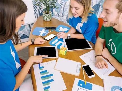 enhancing app community engagement through effective feedback loops