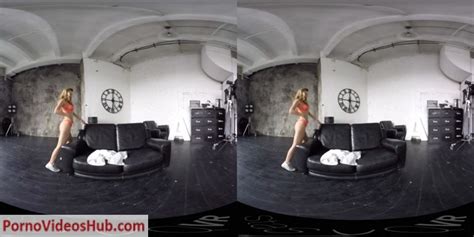 StasyQVR Presents Hottie Gets Naked And Naughty Before Work Original LR Porno Videos Hub