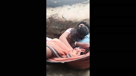 Kochi Mallu Bhabhi Outdoor Sex Mms Blowjob Aur Boob Suck Ki Eporner