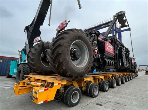 Paranaguá Container Terminal Receives Unprecedented Agricultural Machine Weighing 50 Tons Tcp