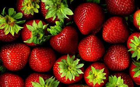 Hd Strawberry Delight Fresh And Juicy Food Wallpaper 1920x1200 Wallpaper Abyss