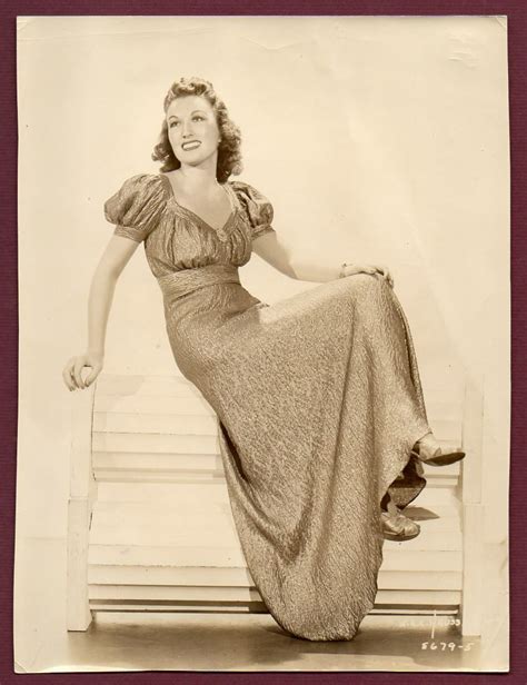 Actress Singer Ginny Simms Wwii Songstress And Actress Ginny Simms