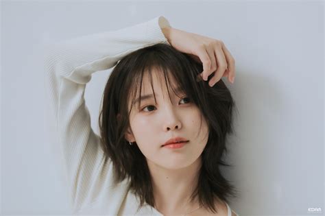 iu the big issue behind the scenes 3 r aiyu