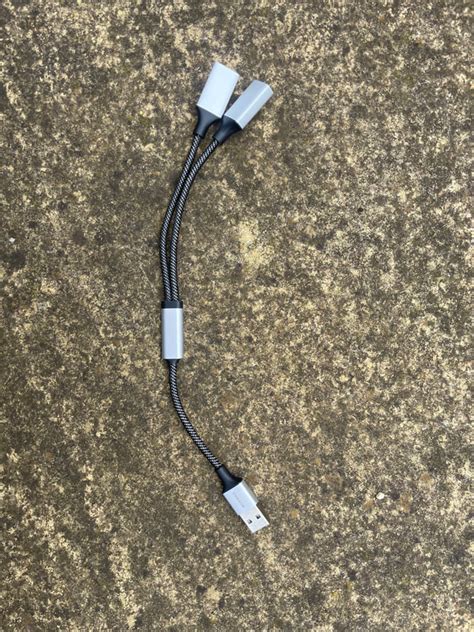 USB To 2 USB Y Splitter TRAVERS BIKES COM