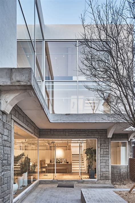 특별하지만 친숙하고 새롭지만 익숙한 조화로운 디자인