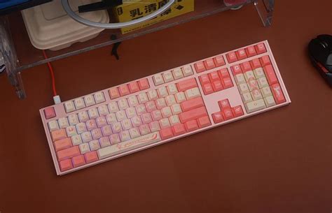 还是全尺寸用着爽，睿匠r108天使版机械键盘 知乎