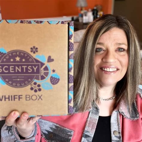 Susan Mcinally Susanmcinally • Threads Say More