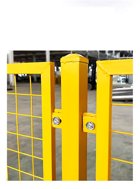 รั้วสำเร็จรูปรั้วโรบอท เคลือบพีวีซี รั้วเหล็ก รั้วชุบpvc แผงสูง 14m ชุบpvc สีเขียวสีเหลือง