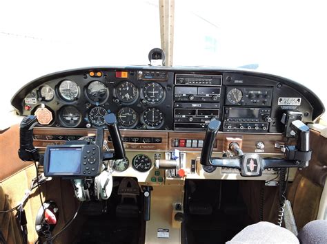 C Gqwd 1968 Piper Arrow On
