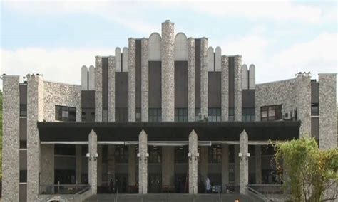 Kiryas Joel Main Shul All Stiles