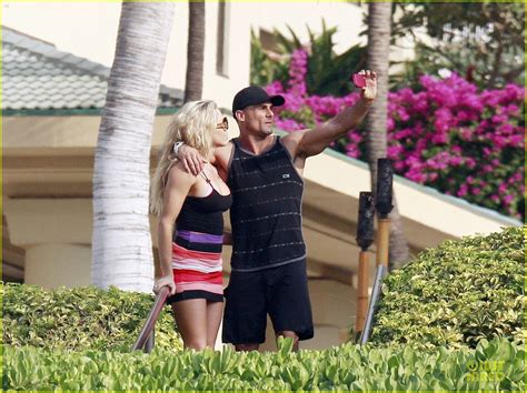 Jeremy Jackson Shirtless With Loni Willison In Maui Photo 2783405 Bikini Jeremy Jackson