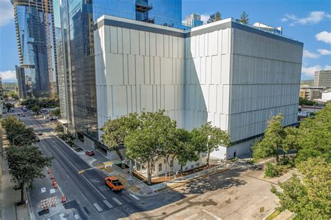 610 Guadalupe St Austin Tx 78701 B J Smith House Loopnet