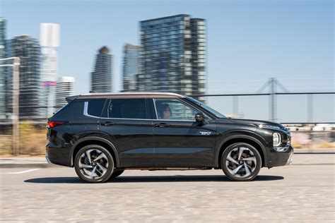 2024 Mitsubishi Outlander Phev Exceed Tourer Review Carexpert