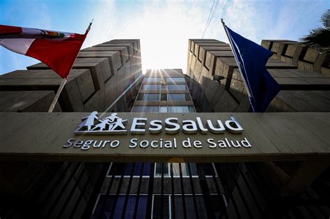 Rosa Gutiérrez: Gobierno destituye a exministra de Salud y designan a César Linares como nuevo ...