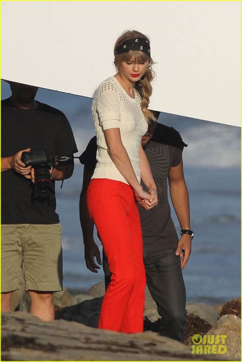 Taylor Swift Beach Photo Shoot Photo 2691761 Taylor Swift Photos