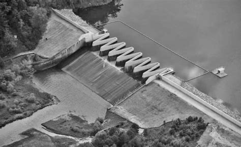 Example Of A Labyrinth Weir After Crookston And Tullis 2013 Download Scientific Diagram