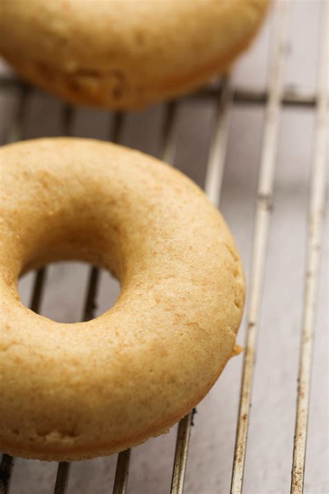 Fluffy Amazing Vegan Powdered Donuts