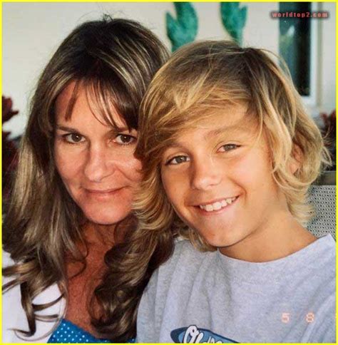 Trea Turner Bio Age Height Net Worth 2023 Facts