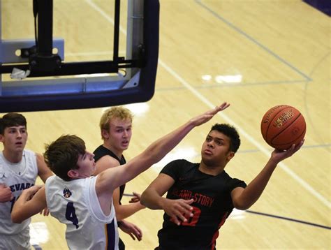 Jonovan Wilkinson And Isaiah Naylor Carry Roland Story Past Nevada