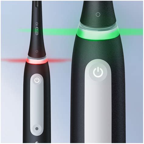 Oral B Io4 Black Electric Rechargeable Toothbrush Travel Case