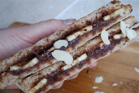 Zoete tosti met banaan en chocola - Charlie's Kitchen