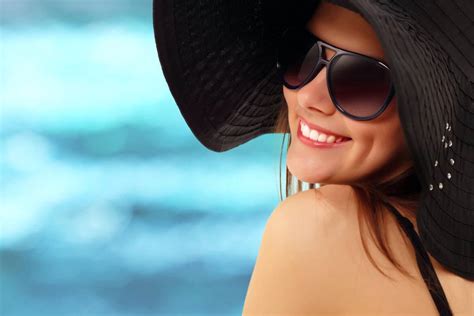 Topless Tanning What To Know Good Looking Tan