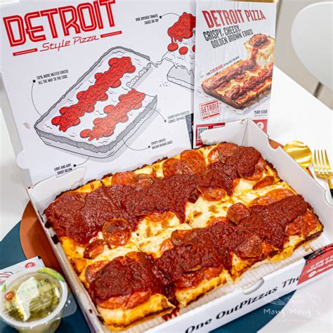 피자헛 신제품 디트로이트 피자 더블 페페로니 뻔한 피자를 뒤틀어eat 네이버 블로그