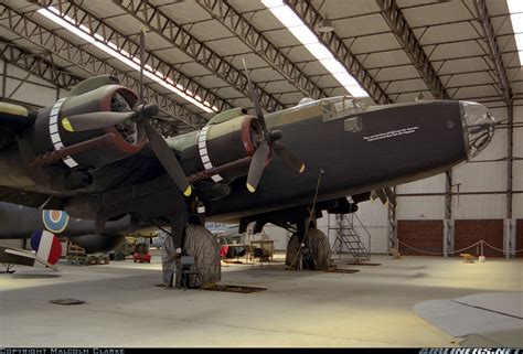 Handley Page Hp 59 Halifax B2 Uk Air Force Aviation Photo 0694065