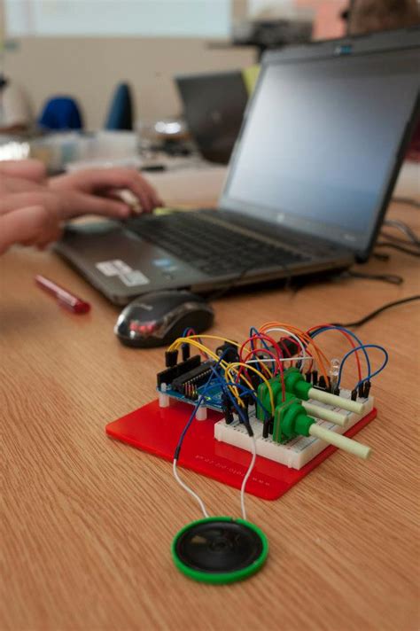 tinkering and coding with teens for a future of digital making