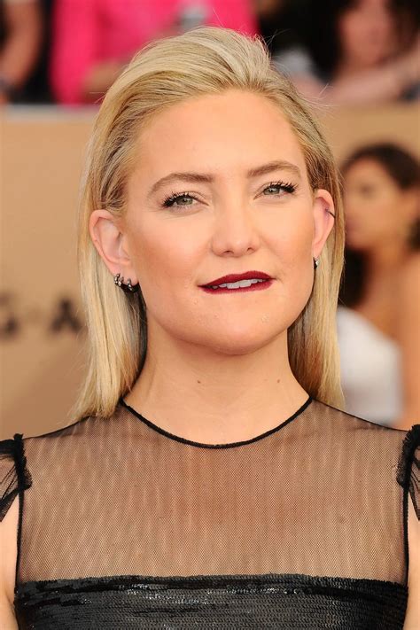 Kate Hudson Scrolller