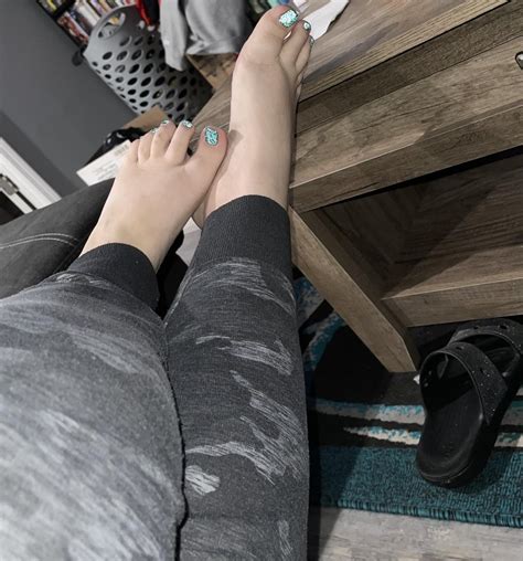 Thirsty Thursday Thirsty For These Toes R Giantessfeet