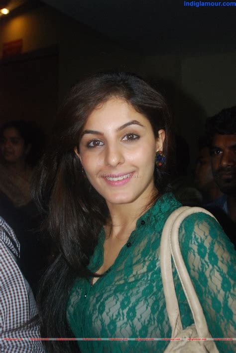 Isha Talwar Actress Hd Photos Images Pics And Stills