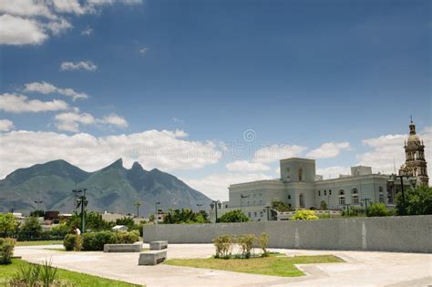 Cerro De La Silla Monterrey Stock Image Image Of Cerro Nuevo 33974221