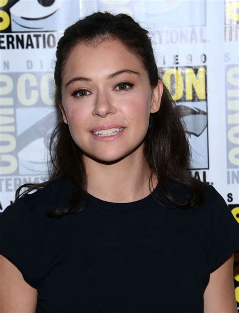 Sexy Beautiful Babes Tatiana Maslany ‘orphan Black Press Line At Comic Con In San Diego 07