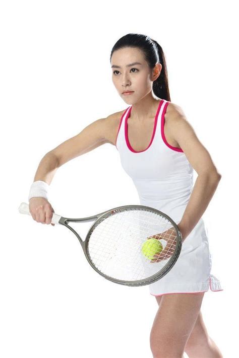 網球女運動員為何裙子裡藏網球？為了能贏球只能這麼做！ 每日頭條