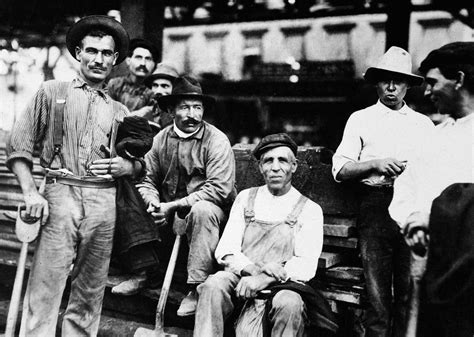 Immigrant Labor 1910 Na Group Of Italian Immigrant Street