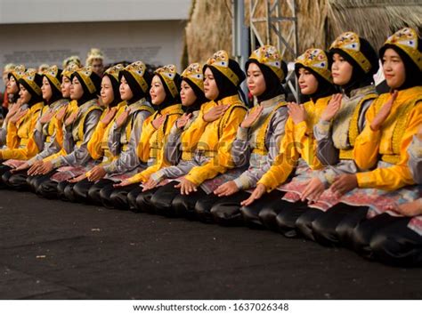 Ratoh Jaroe Images Stock Photos Vectors Shutterstock