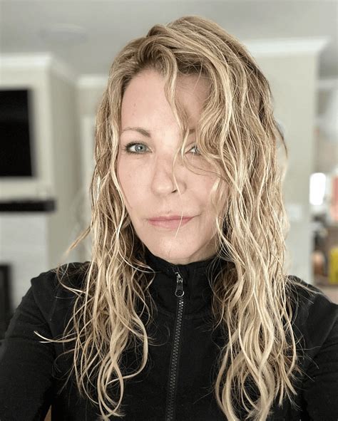 Anne Wheaton 53 R Prettyolderwomen