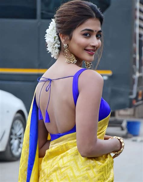 Pooja Hegde Back Rpoojahegdehub