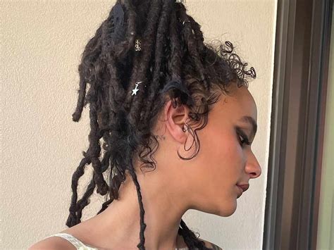 How To Wash Dreadlocks According To Natural Hair Experts