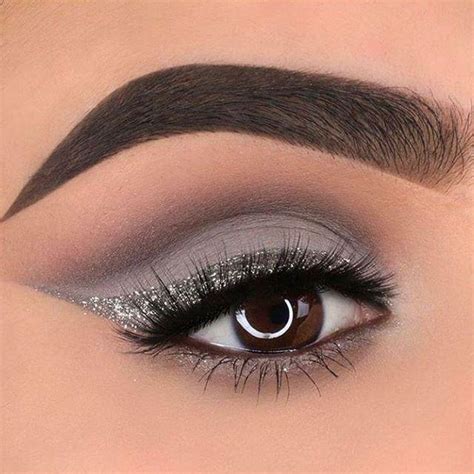 Makeup Soft Silver Cut Crease 2723842 Weddbook
