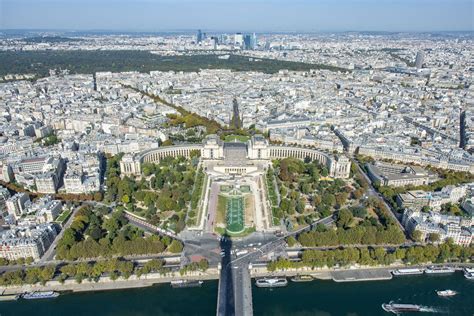 Can Tourists Go To The Top Of The Eiffel Tower Photos