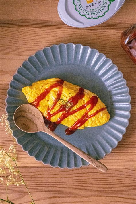 フードフォト｜不格好で完ぺきなオムレツ🥚｜にっこう🍴