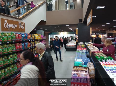 Inauguração Do Supermercado Bahniuk Na Avenida Manoel Ribas 0508