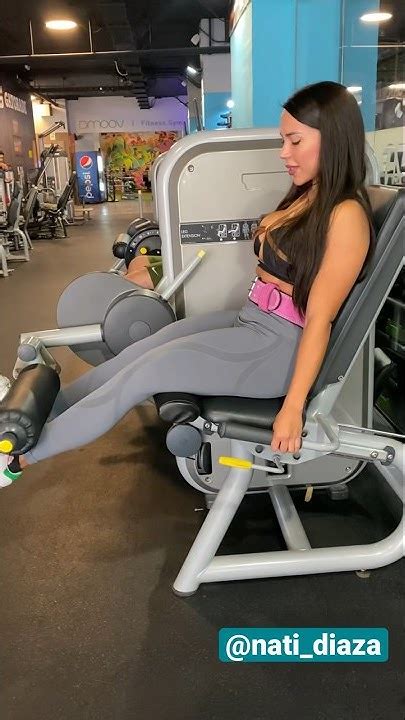 Extensión De Cuádriceps En Máquina Cuádriceps Youtube