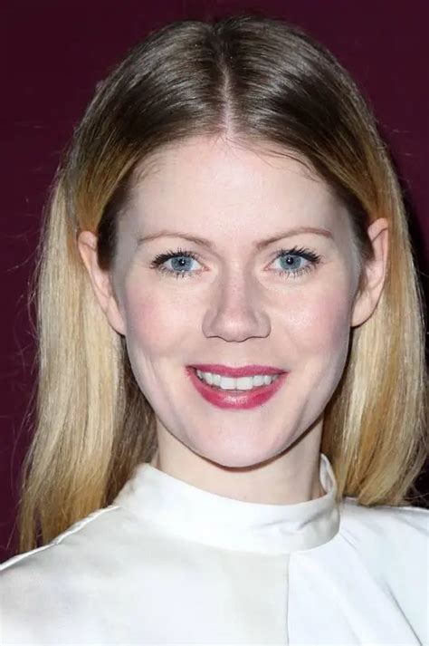 Hanna Alstrom Scrolller