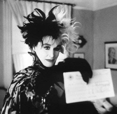 Cruella De Vil 16 Sexy Silver Foxes POPSUGAR Beauty