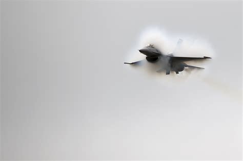 Air Combat Command Units Aerial Events F16 Demonstration Team