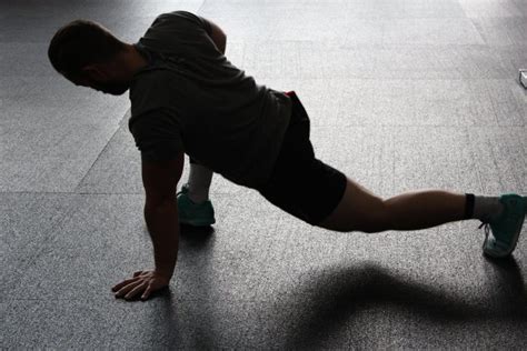 Eccentric Control And Deep Stretching For Muscle Growth Trainerize Me