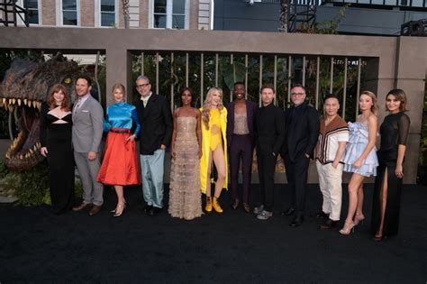 쥬라기 월드 도미니언 북미 오프닝 1억 2 500만 달러 예측